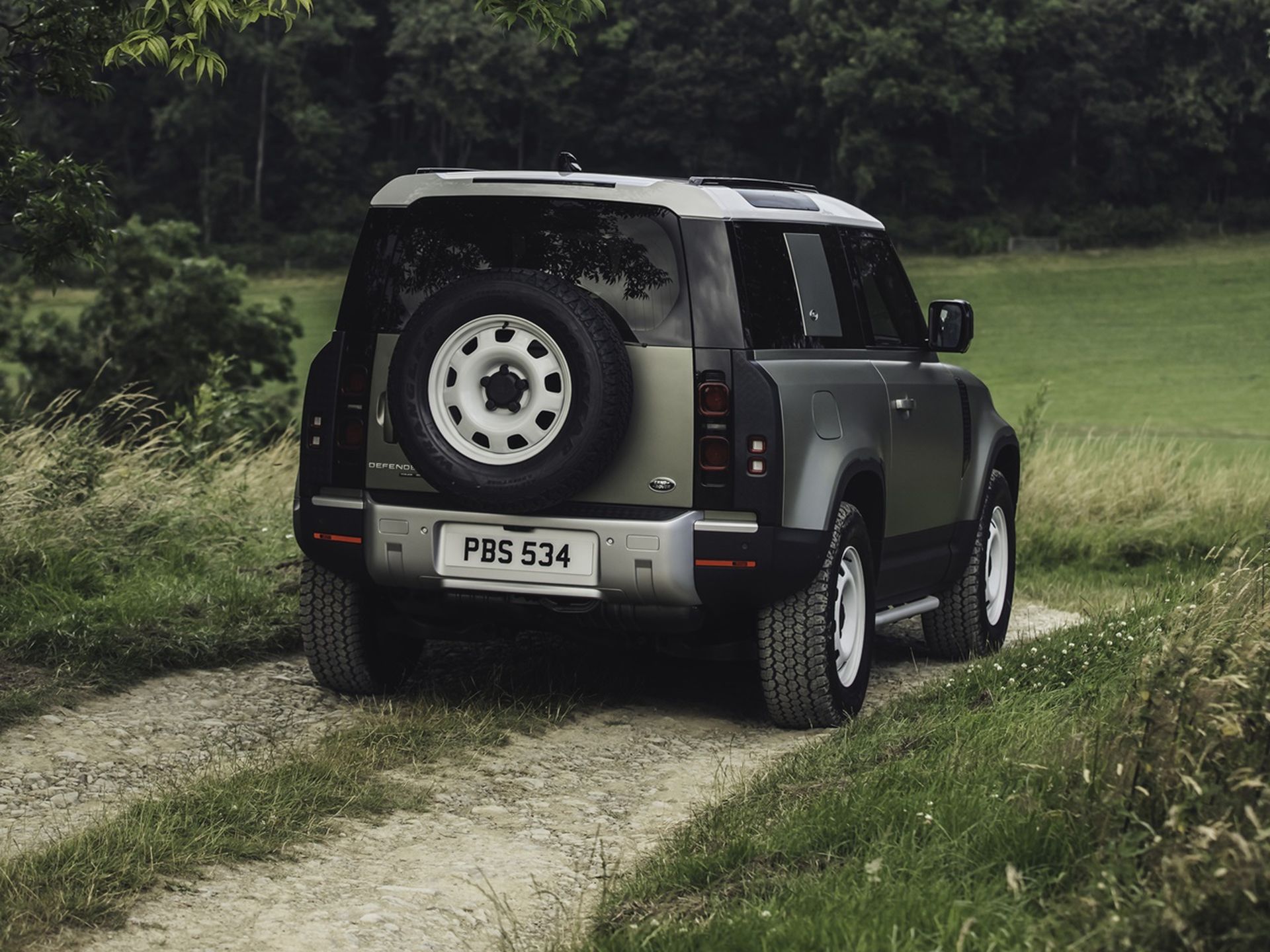 Noticias sobre el Land Rover Defender y sus características destacadas ...