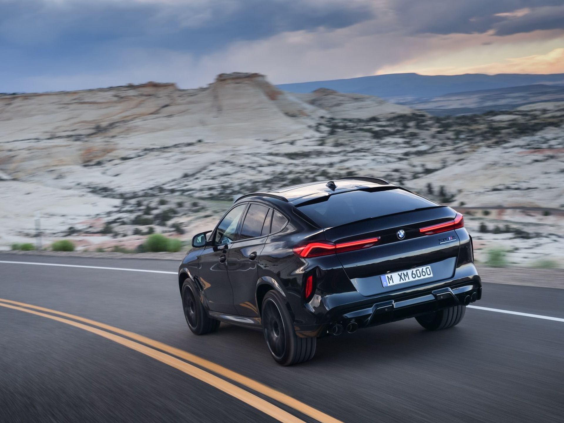 Noticias y artículos sobre el BMW X6, un SUV de lujo de alto ...