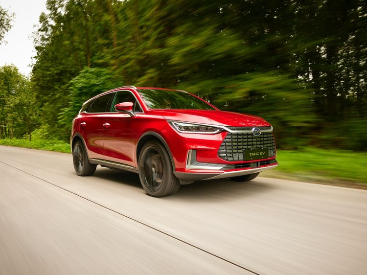 Noticias y artículos sobre el BYD Tang 001, un SUV eléctrico innovador y elegante | Autobild.es