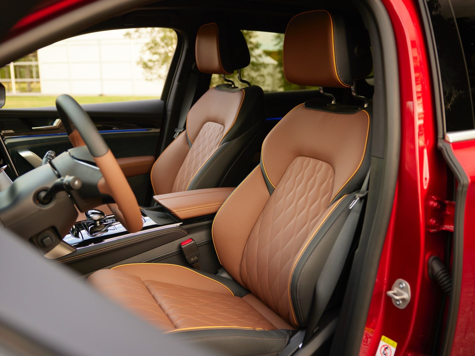 Noticias y artículos sobre el BYD Tang 001, un SUV eléctrico innovador y elegante | Autobild.es