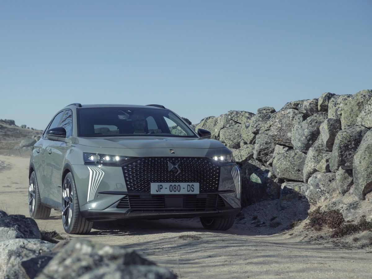 Noticias sobre el DS 7 E-Tense 4X4 y su tecnología híbrida enchufable ...