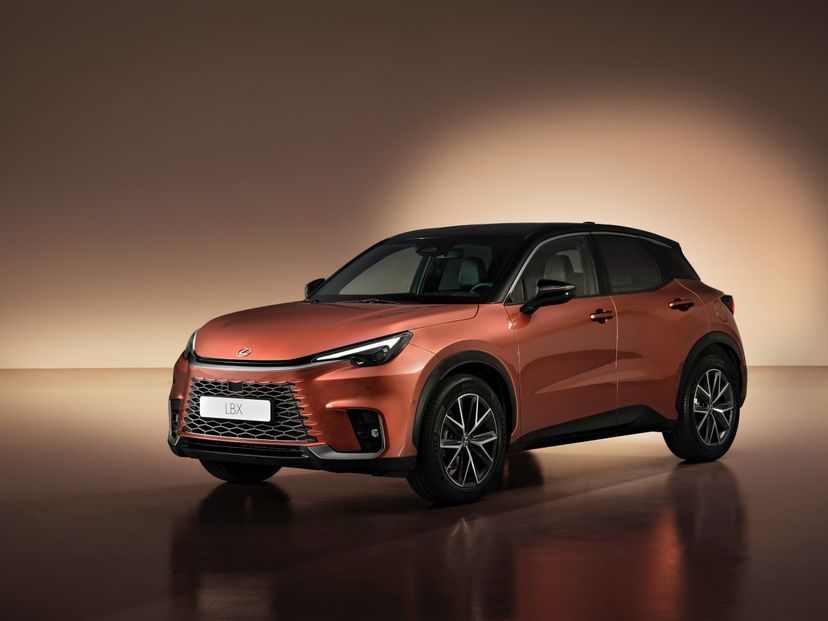 Noticias y artículos sobre el nuevo Lexus LBX y su tecnología avanzada | Autobild.es