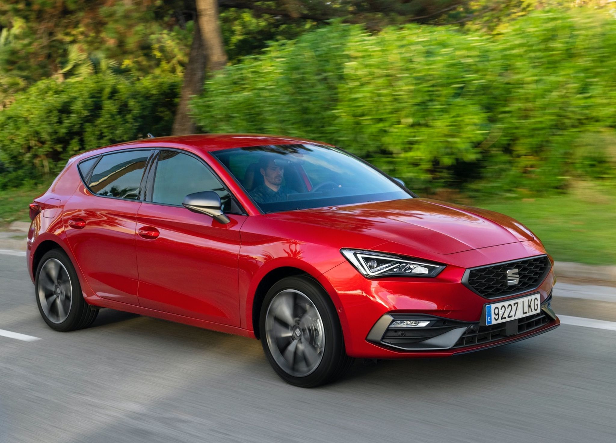 Peugeot 308 o Seat León 2025: decidimos que marca vende la mejor ...