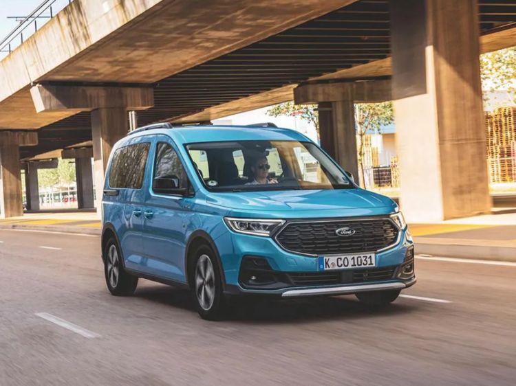 Noticias y artículos sobre Ford Tourneo: características, novedades y ...