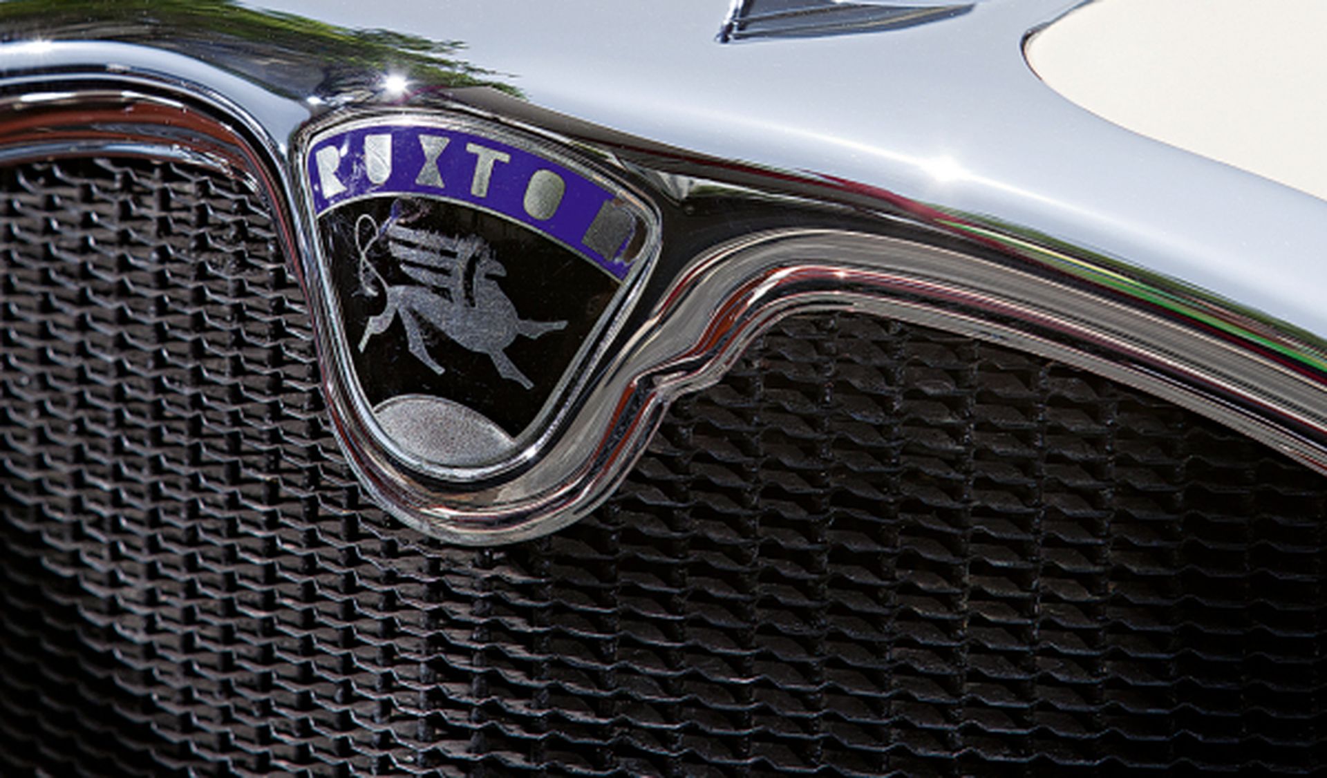 Ruxton Eight Sedan: un pionero en desgracias