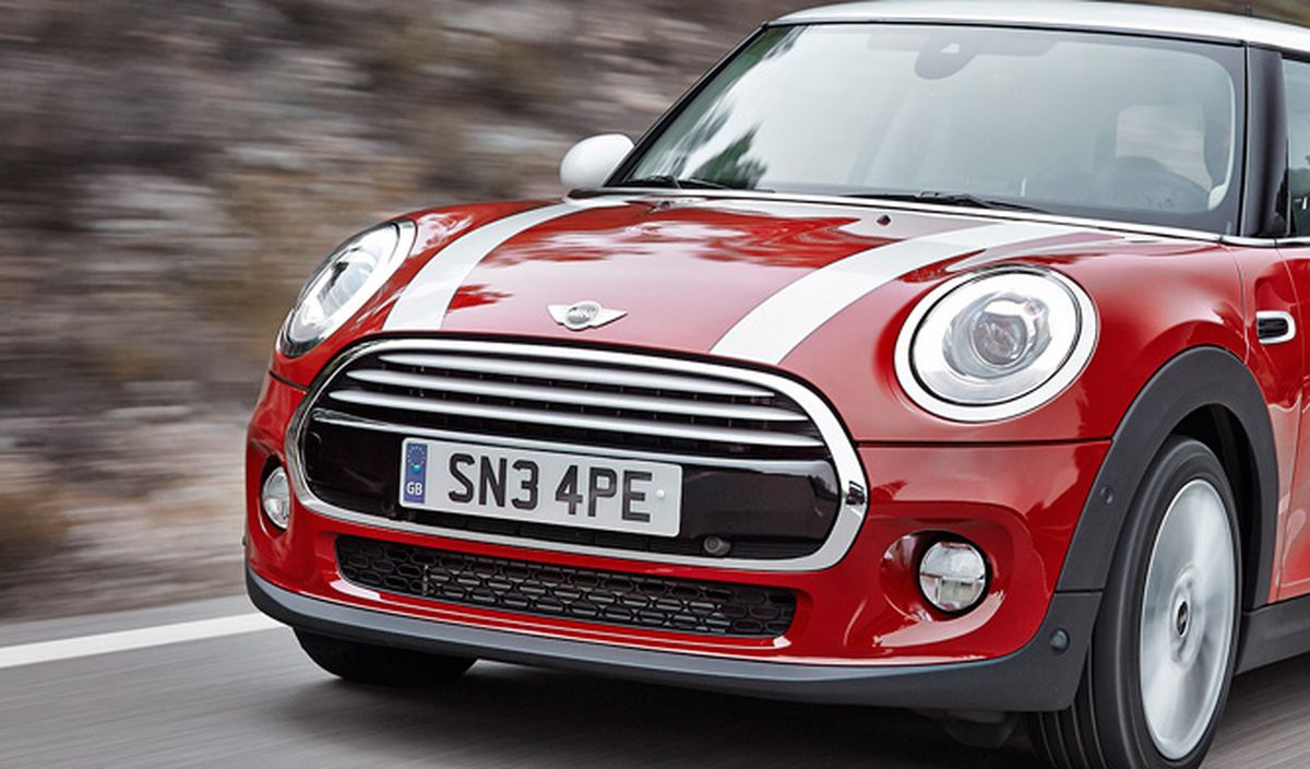 Mini Cabrio 2015: ¡cazado rodando por Alemania!