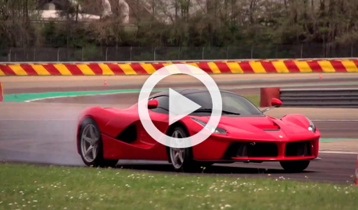 Vídeo: Chris Harris prueba el Ferrari LaFerrari
