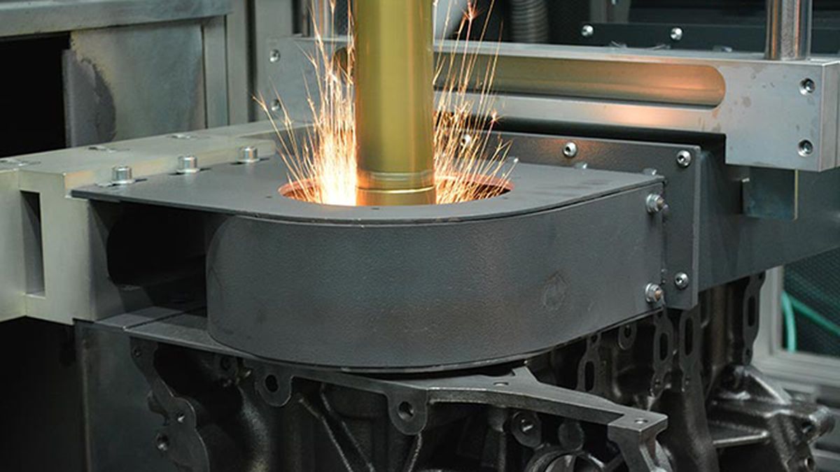 El proceso de plasma que 'resucita' los motores de Ford