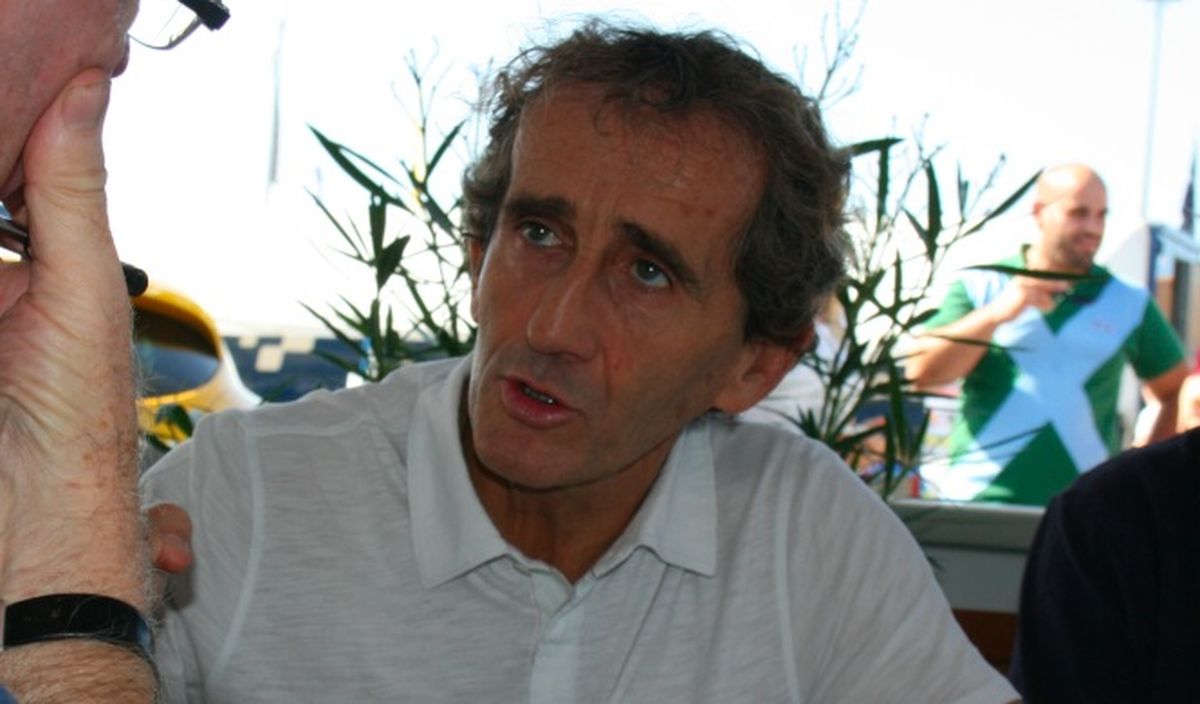 Alain Prost: "la motivación de Alonso es ir a Mercedes"