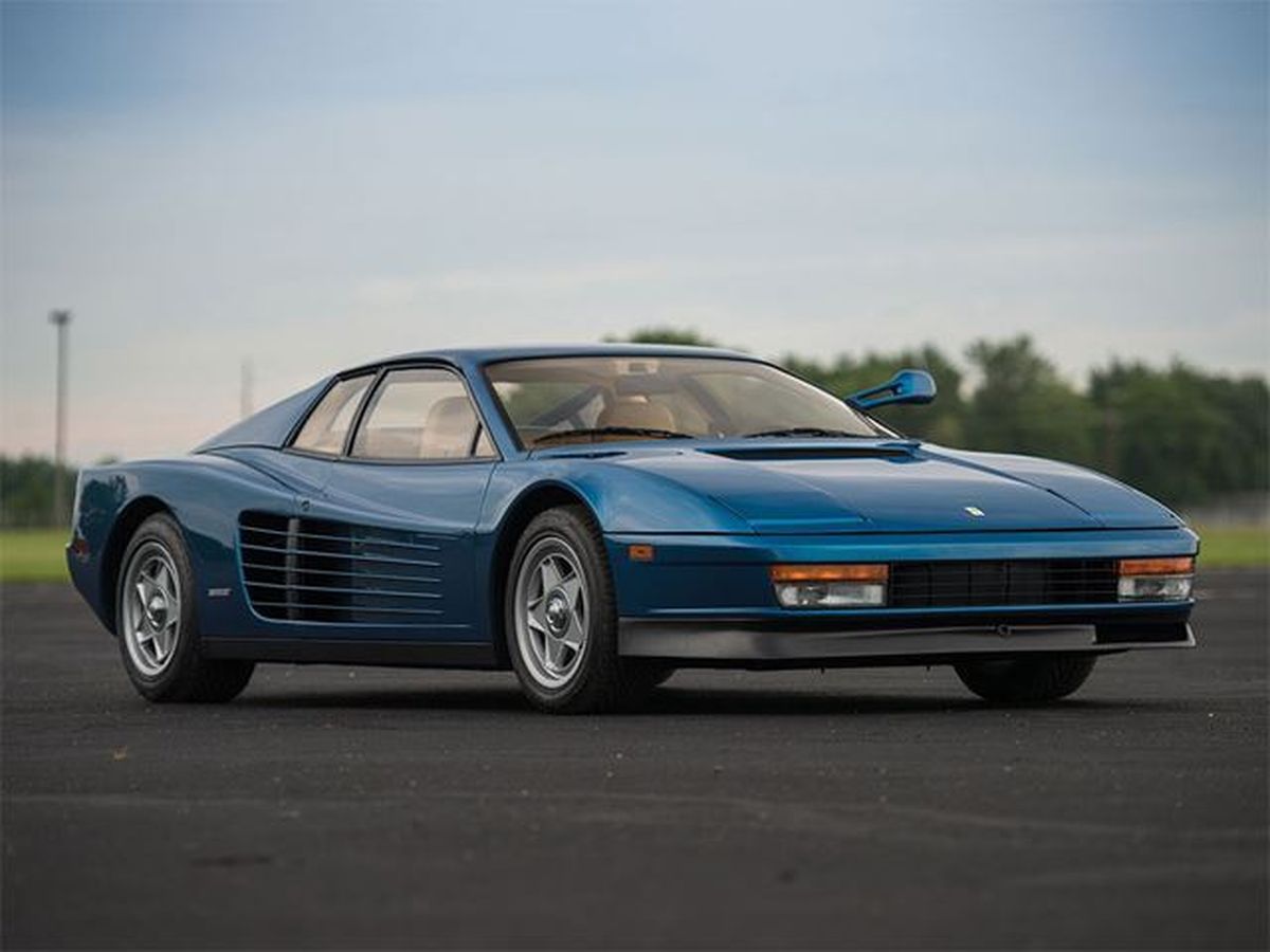 Un precioso Ferrari Testarossa azul a subasta | Auto Bild España
