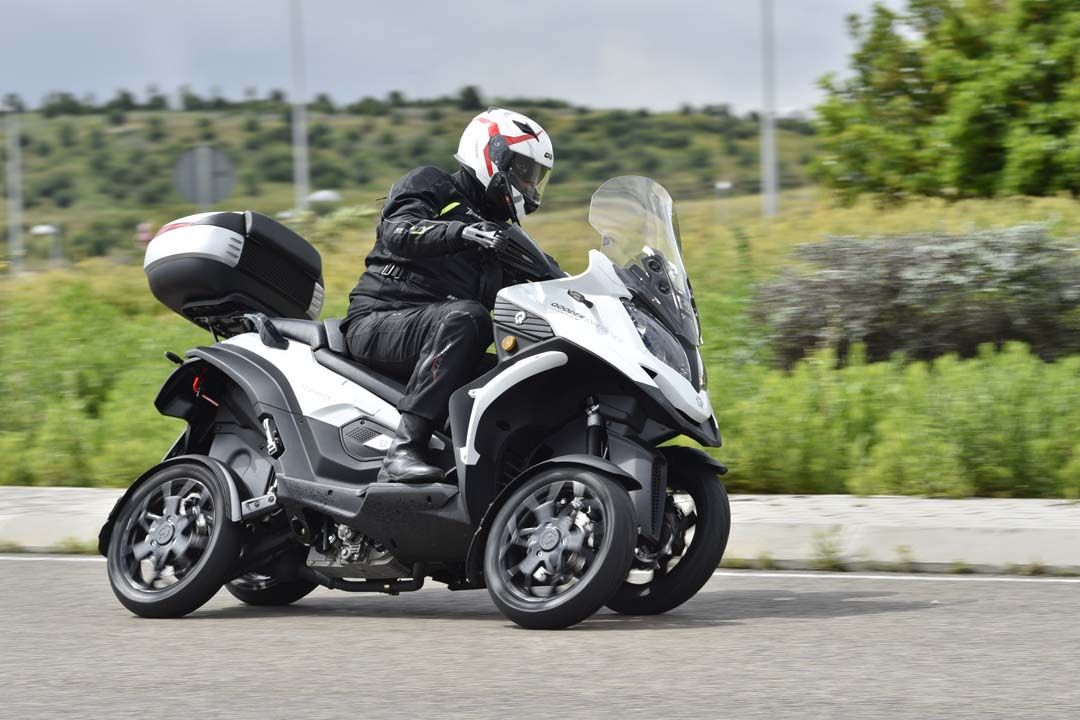 Prueba Quadro Qooder: la nueva moto de cuatro ruedas y carnet B