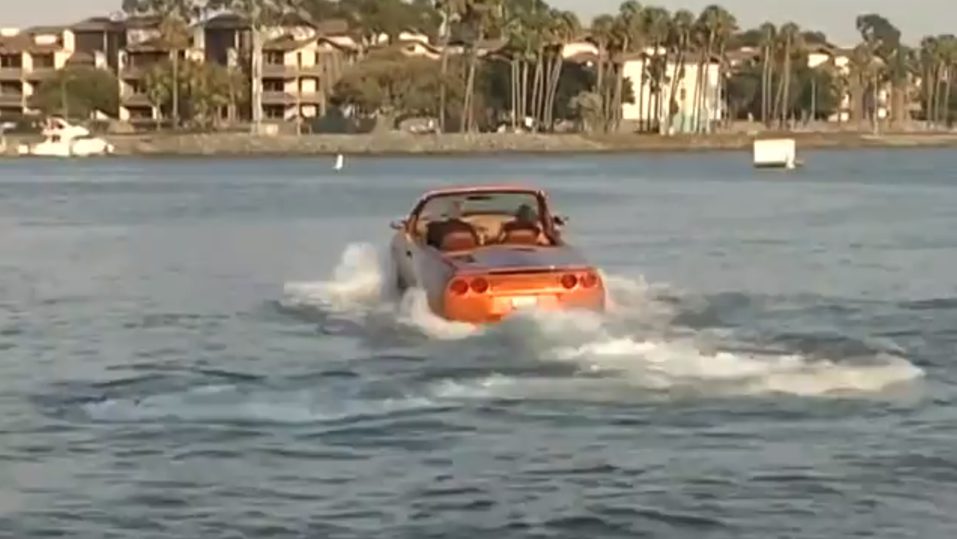 VÍDEO: WaterCar Python V8, el coche anfibio definitivo para este verano ...