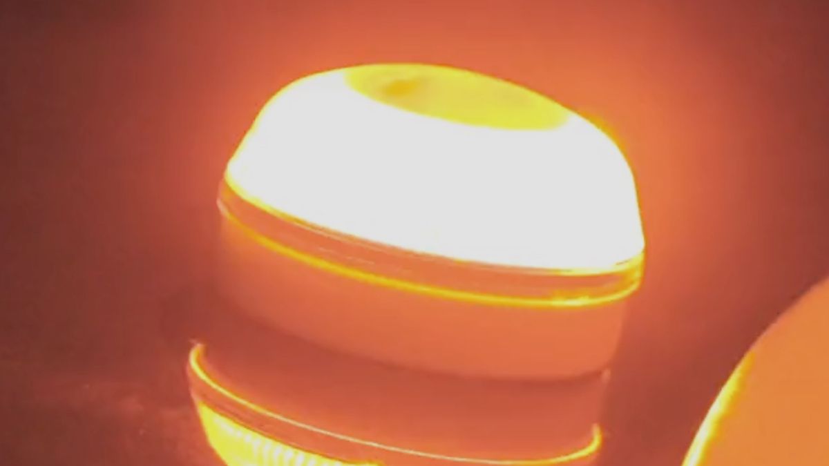 La Help Flash Smart llega en una nueva versión de la luz V16, con app ...