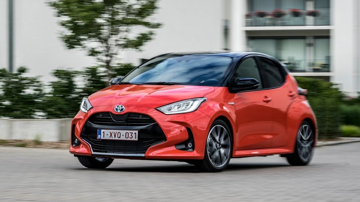 Honda Jazz o Toyota Yaris hybrid, ¿cuál comprar?