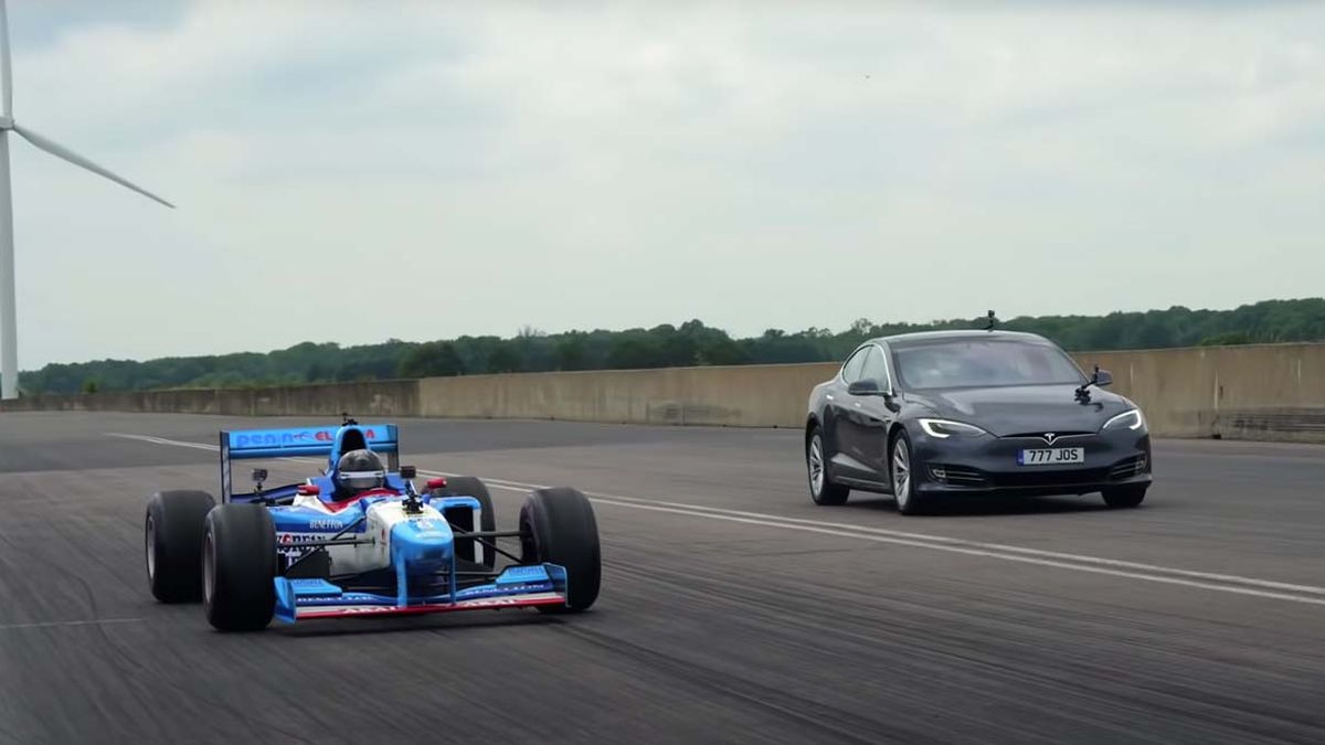 Vídeo de una carrera loca: ¿puede ganar un Tesla a un fórmula 1 en ...