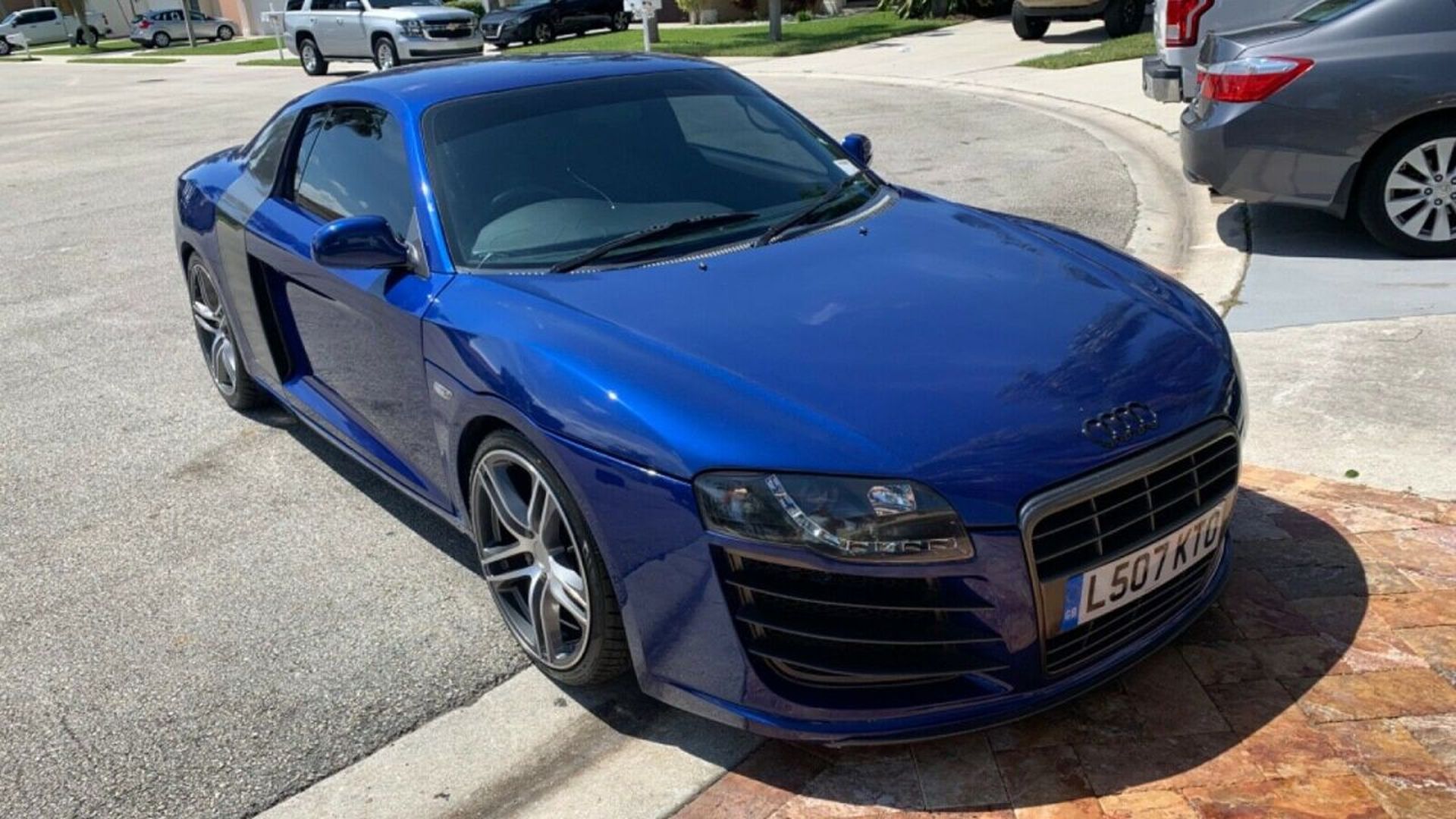 ¿Adivinas en qué coche está basada esta réplica de un Audi R8?