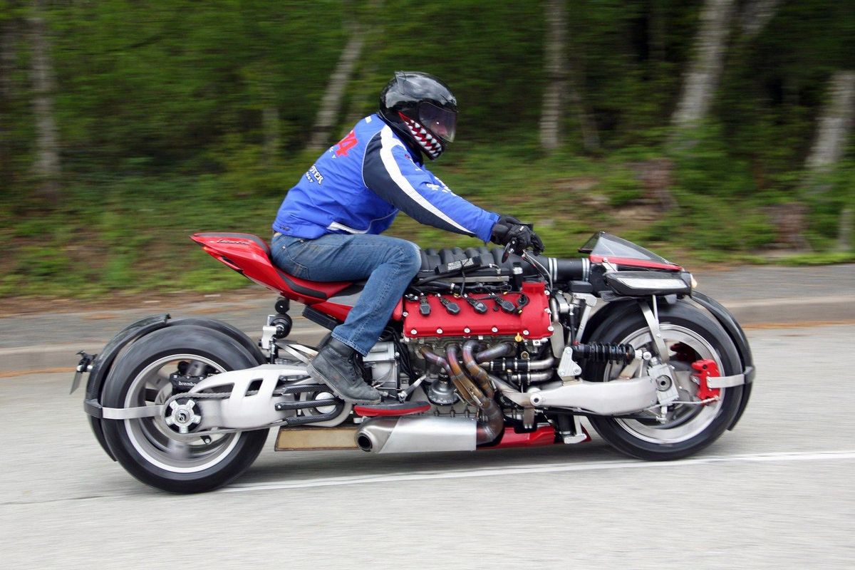 La monstruosa Lazareth LM847 ya rueda por las calles | Auto Bild España