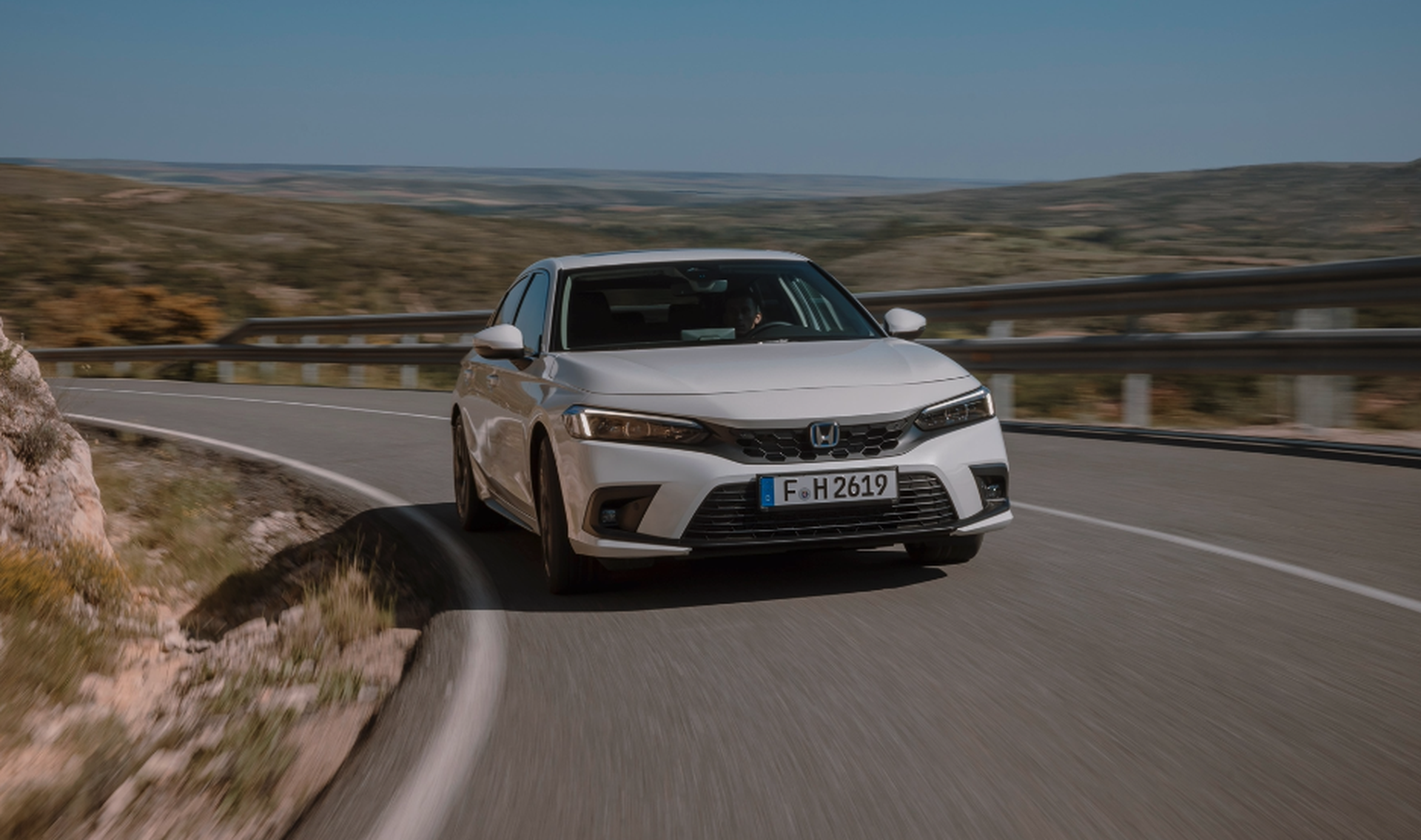 Prueba Honda Civic e:HEV 2023, híbrido, con 184 CV y Etiqueta Eco