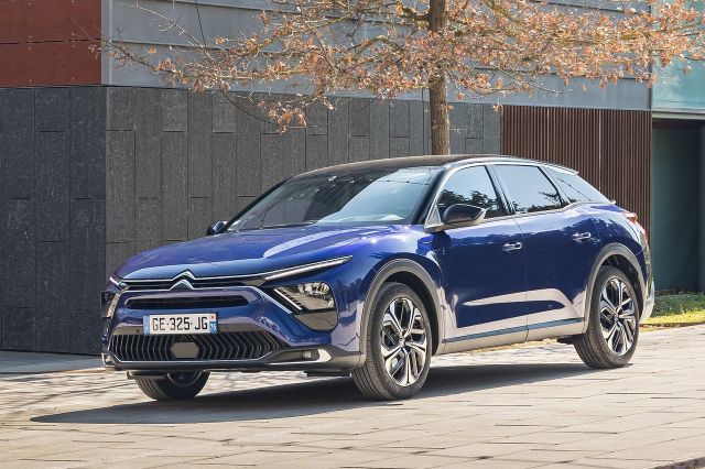 Citroën C5 X o VW Golf Variant, ¿cuál es el mejor familiar para comprar?