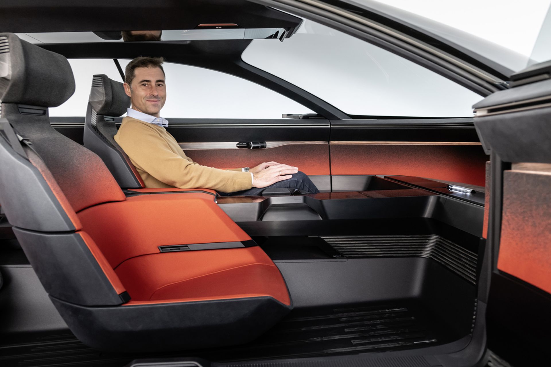 Audi activesphere, nos subimos al coche que se conducirá en 2040