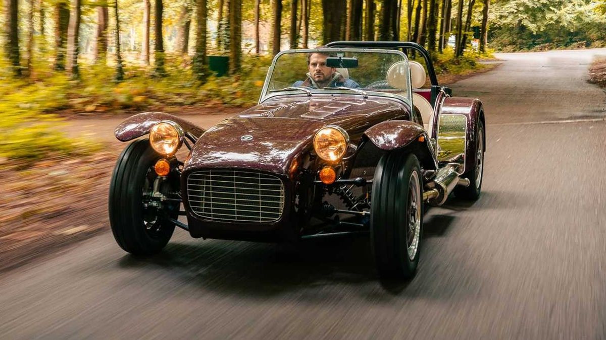 Caterham Super Seven 600 y Super Seven 2000, dos nuevos juguetes para ...