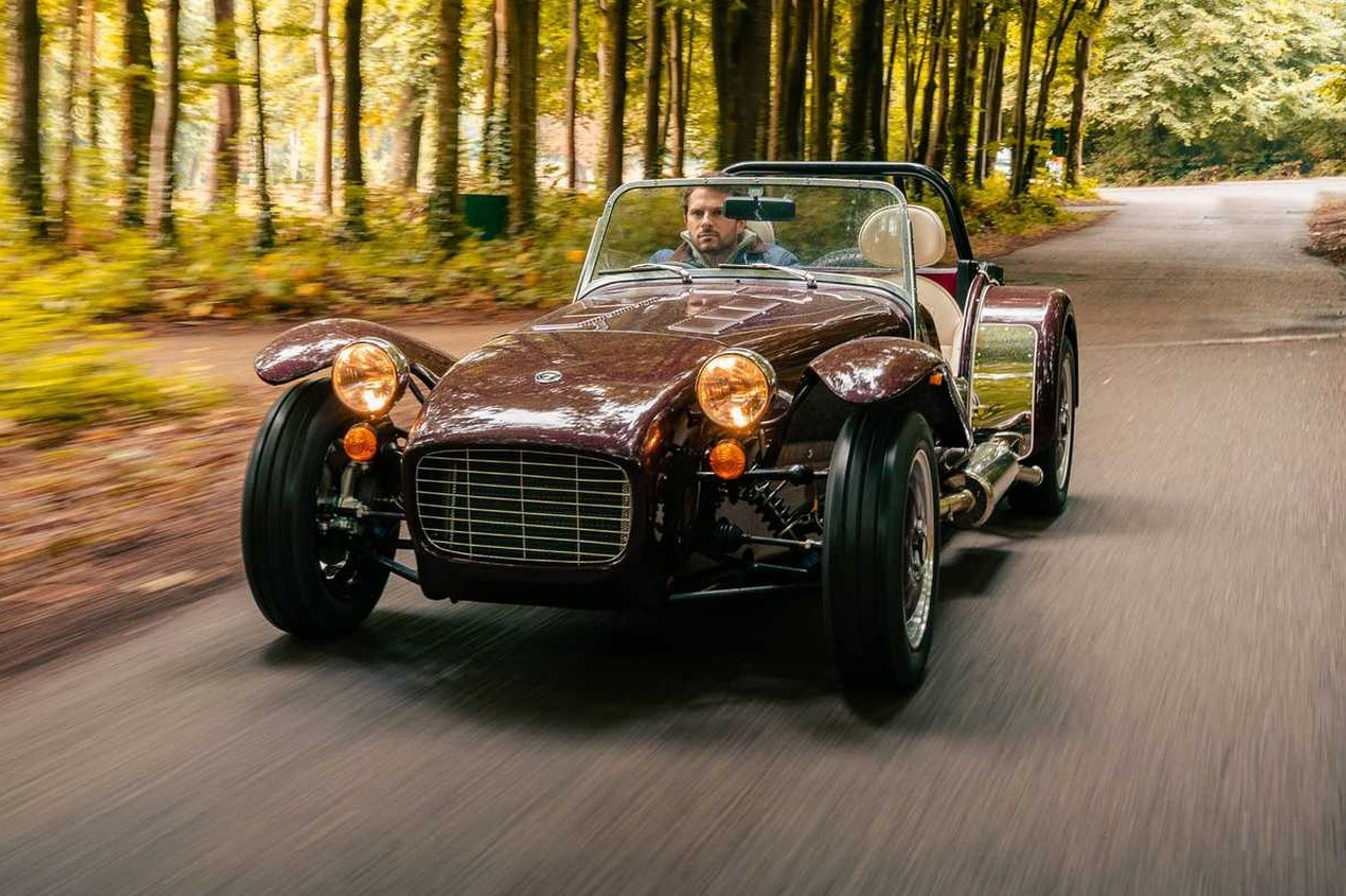 Caterham Super Seven 600 y Super Seven 2000, dos nuevos juguetes para ...