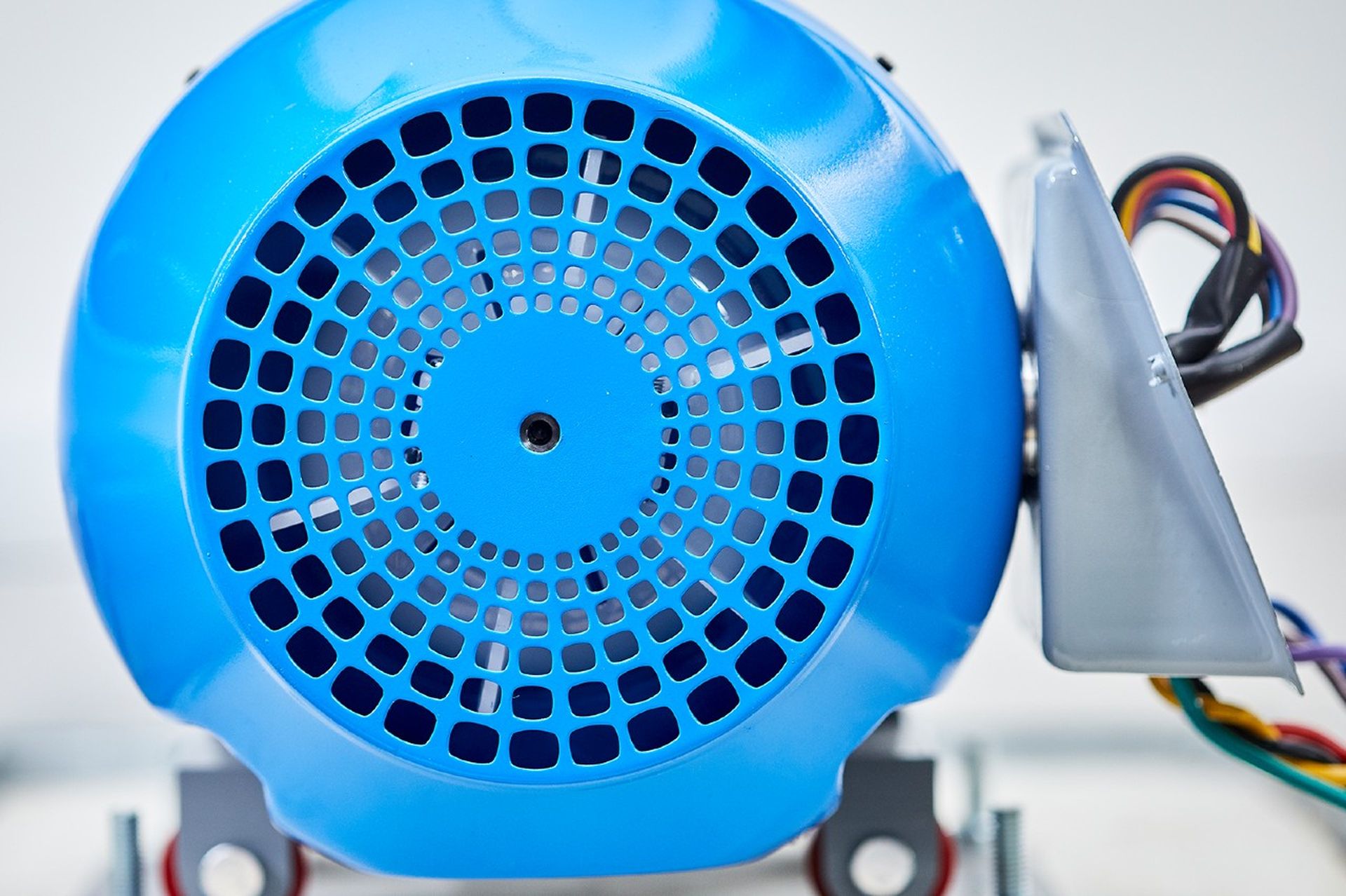 Smart Motor System, el primer motor eléctrico inteligente que permite ...