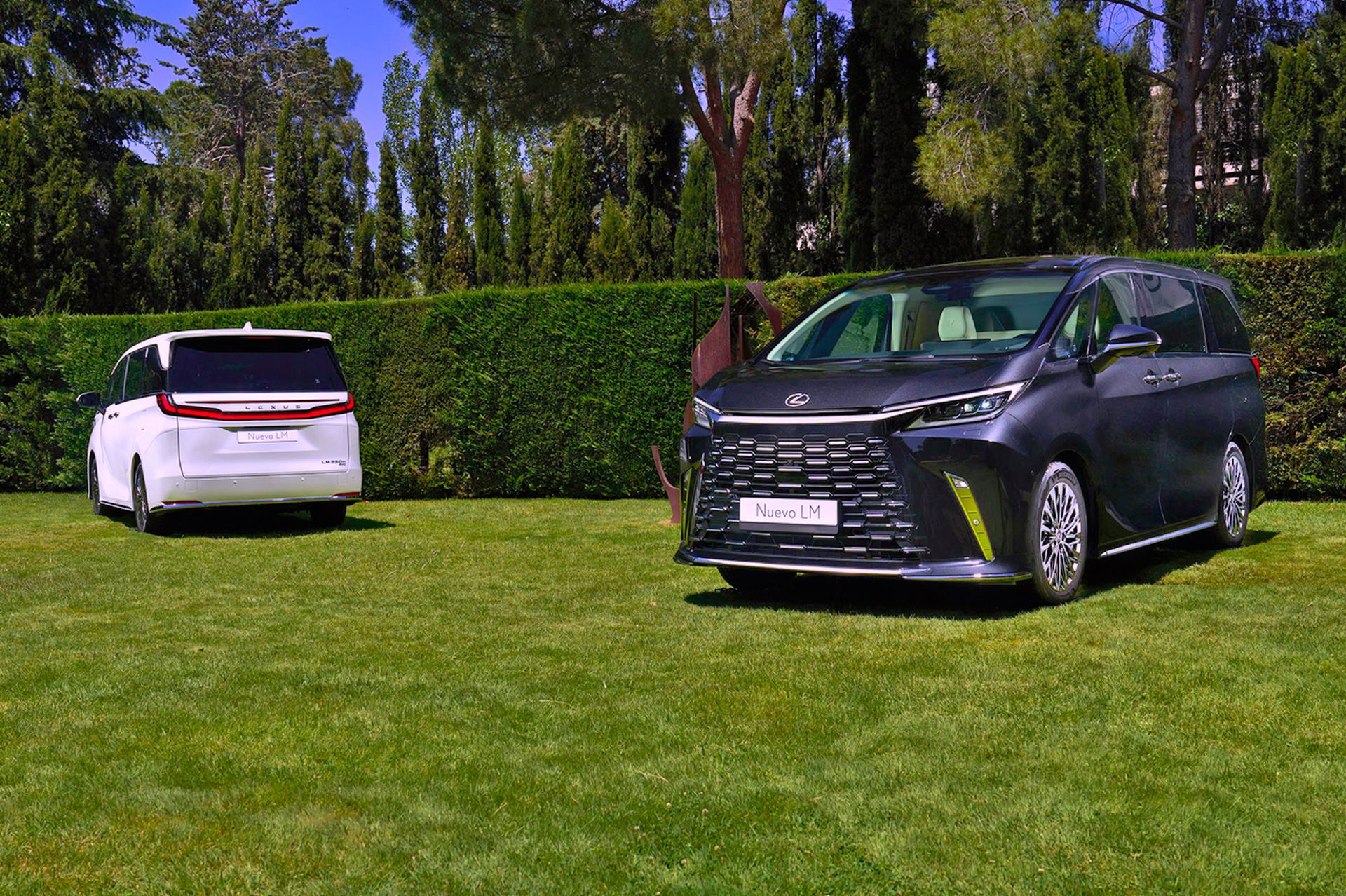 Llega el Lexus LM: el increíble monovolumen que te va a sorprender (precio incluido)