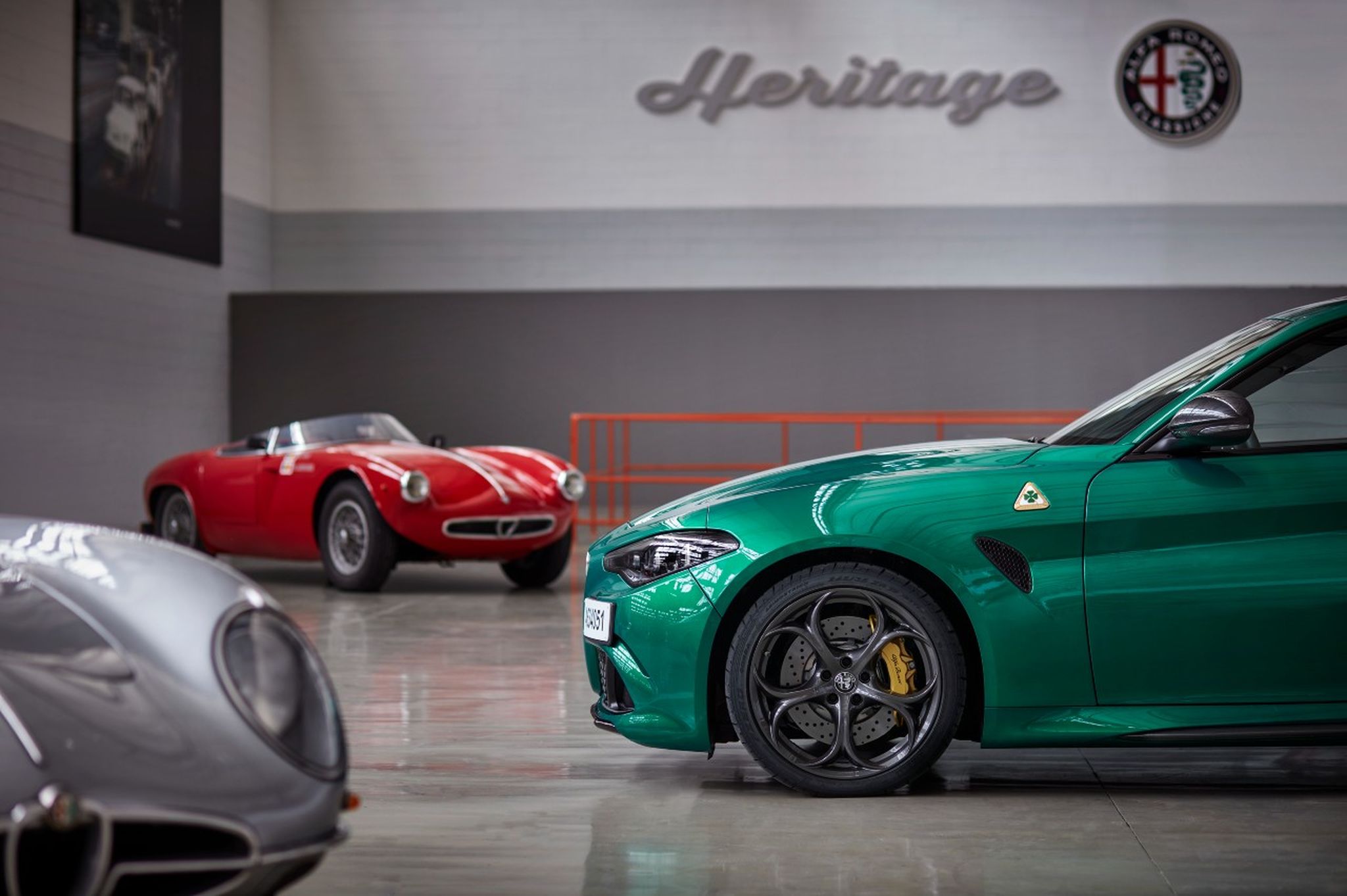 Alfa Romeo Giulia Quadrifoglio 100º Anniversario, homenaje al trébol ...