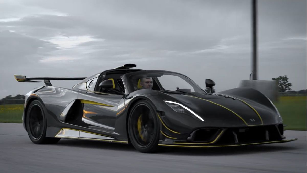 VÍDEO: Venom F5 Revolution Roadster, con mucho carbono por 3 millones ...