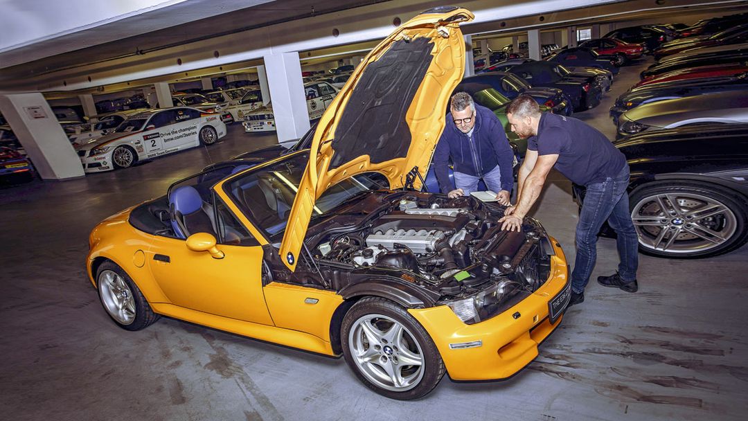 El día en el que a BMW se le fue la olla metiendo un motor V12 en el Z3 ...