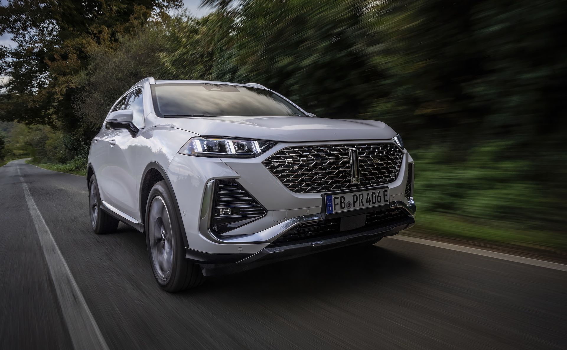 Prueba GWM WEY 03, un PHEV chino con 136 km de autonomía eléctrica y 442 CV de potencia