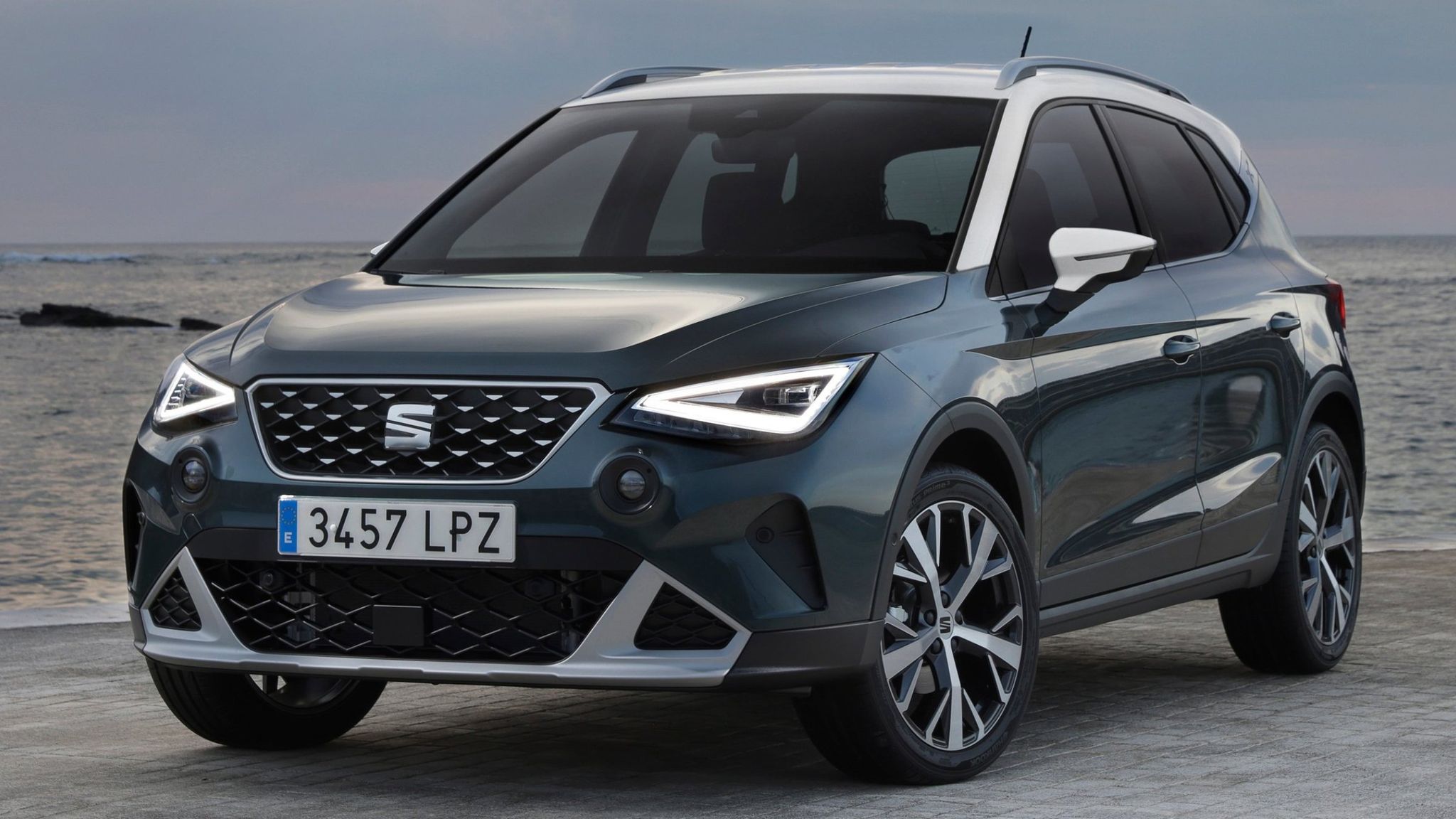 Seat Arona o Volkswagen T-Roc, elegimos entre dos SUV perfectos para la ...