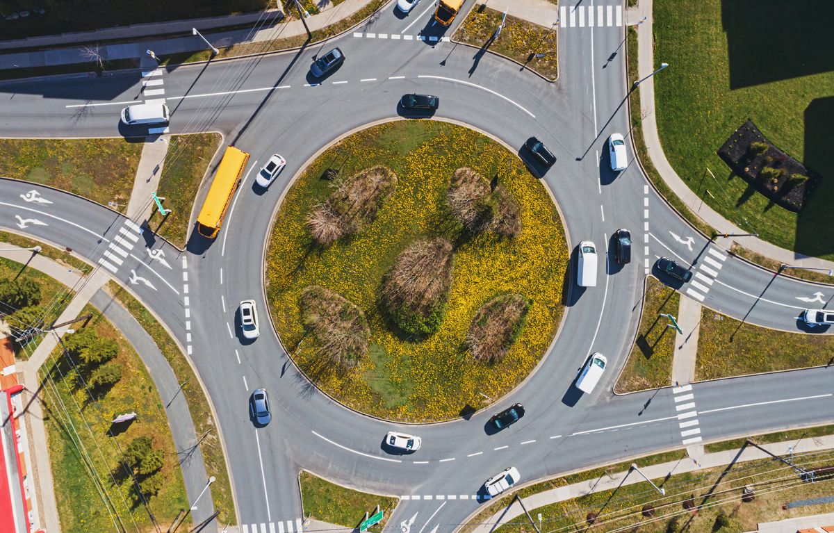 Turbo rotondas, así hay que circular por ellas, según la DGT