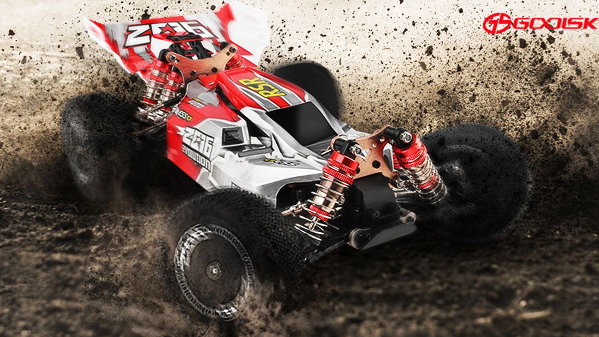 Este coche teledirigido se pone a 60 km/h en cualquier terreno y lo ...