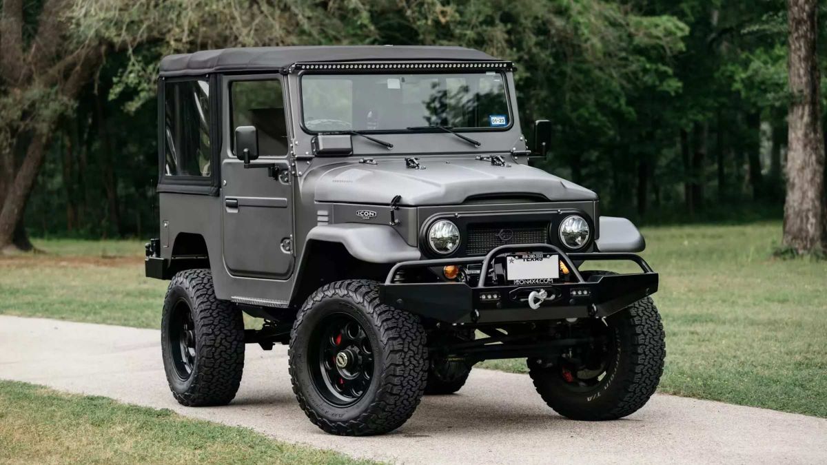 Este Toyota FJ40 con motor V8 es el 4x4 de tus sueños