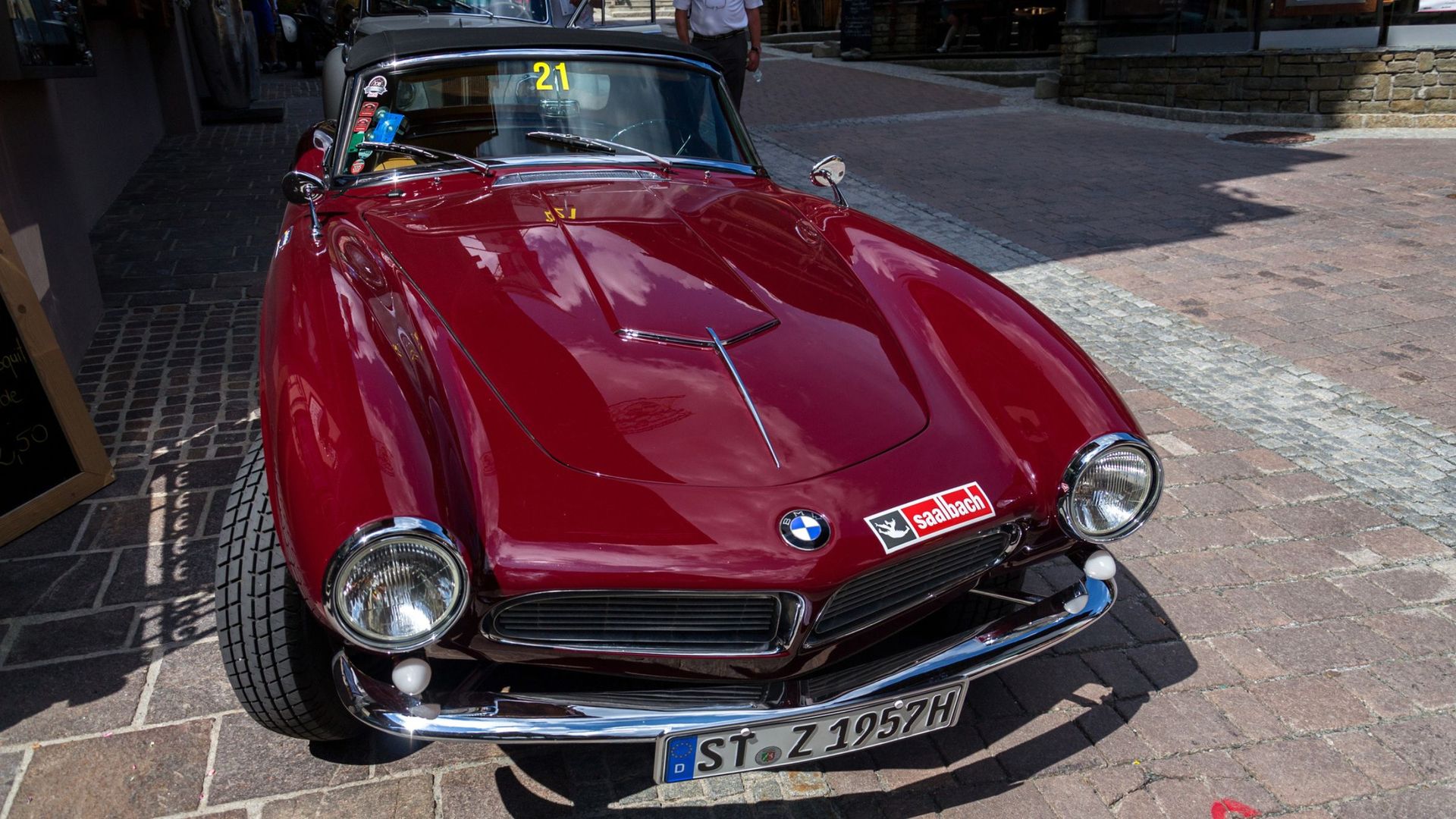 No hay una forma más dolorosa para destrozar un coche que la que ha ...