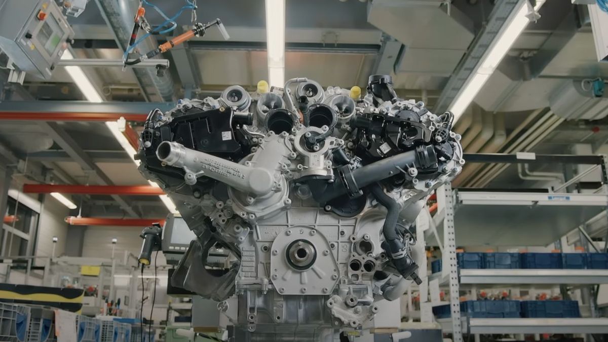 Qué significa la filosofía de AMG “One Man, One Engine” (“un hombre, un ...