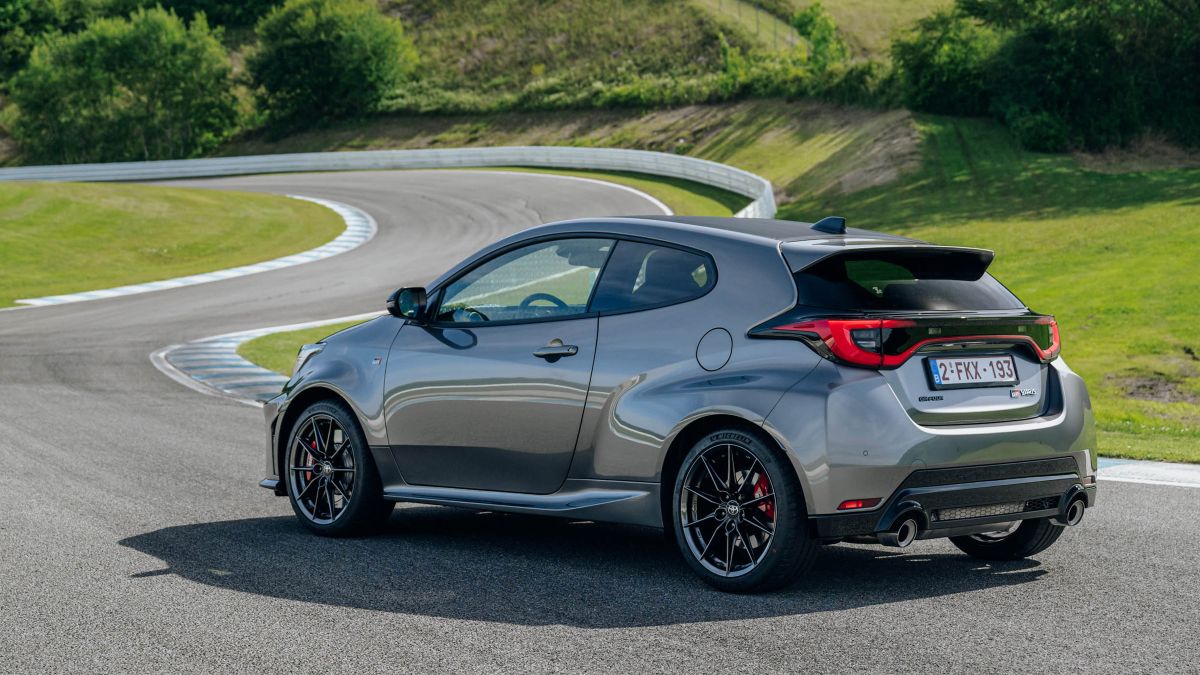 VÍDEO: Toyota GR Yaris 2024, un poquito de acción en circuito para este deportivo a escala de 280 CV