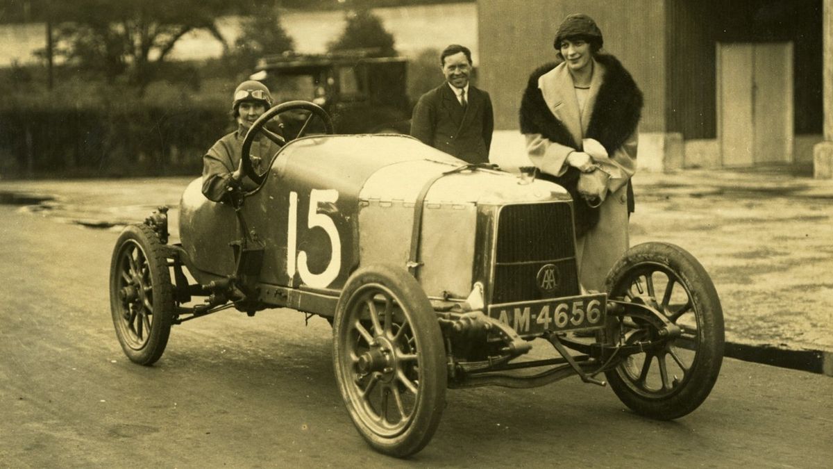 La historia del primer Aston Martin, que fue fabricado en 1914, que ...