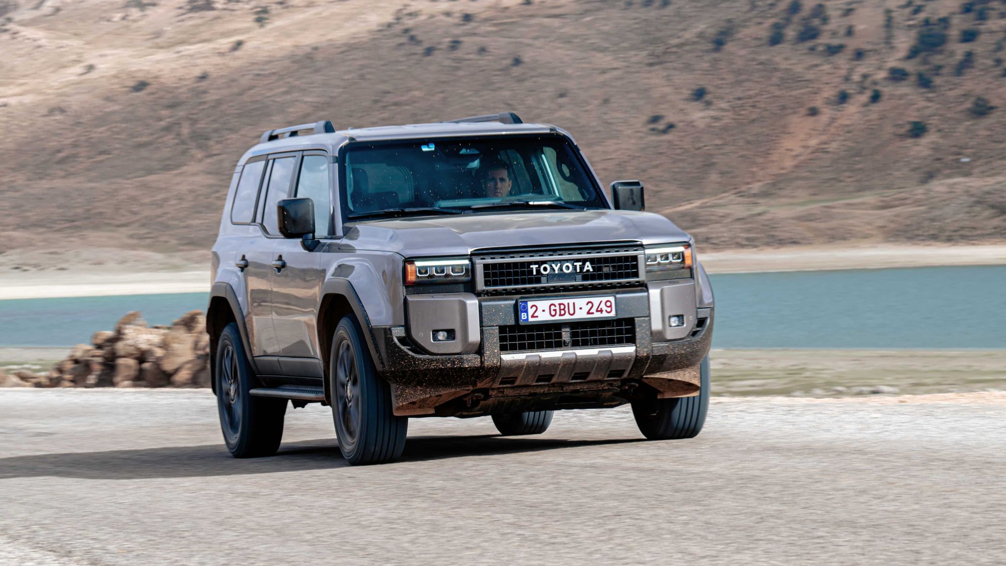 Probablemente el mejor todoterreno que existe ahora mismo: probamos el nuevo Land Cruiser 250