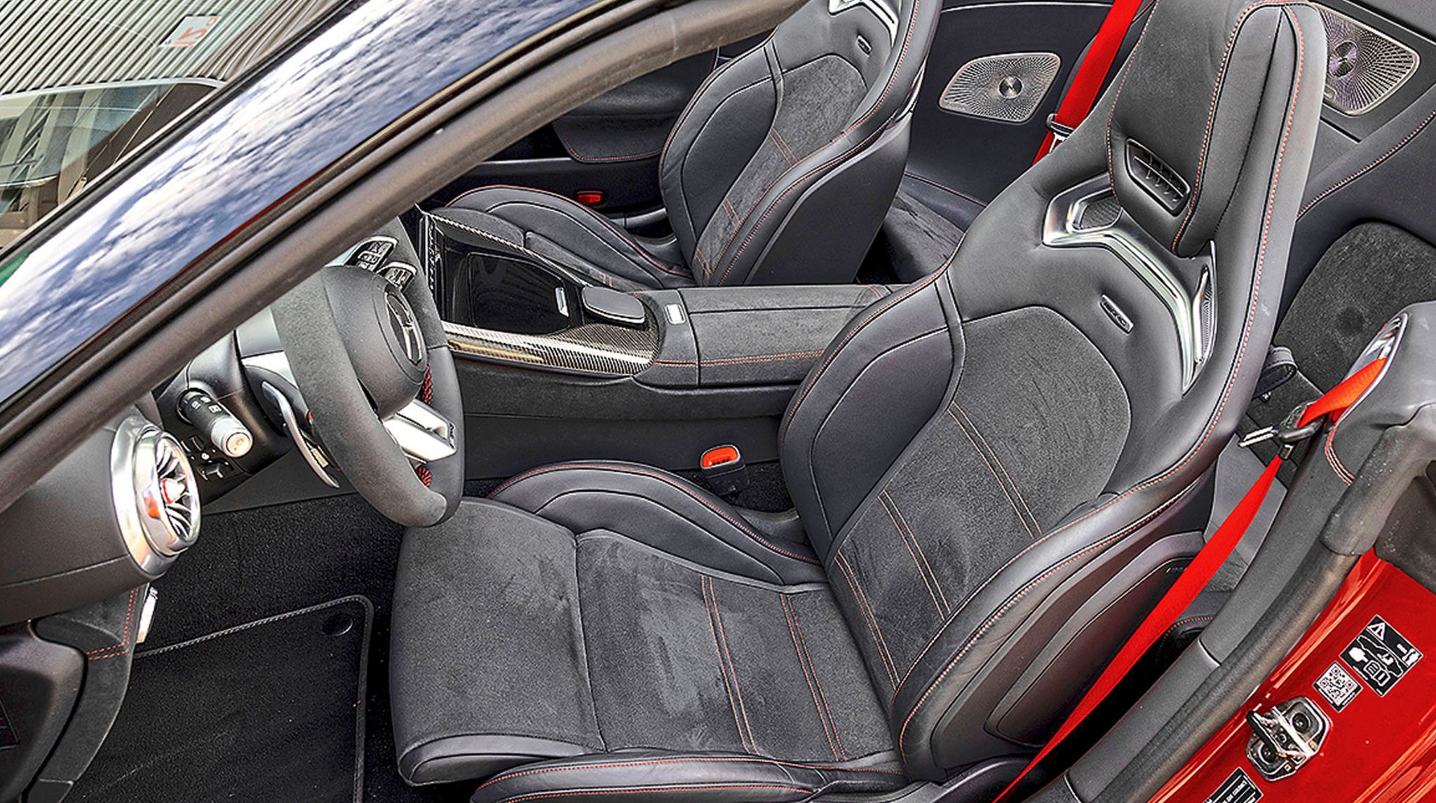 Comparativa del Mercedes-AMG GT 63 4MATIC+ vs SL 63 4MATIC+: cerrado vs ...