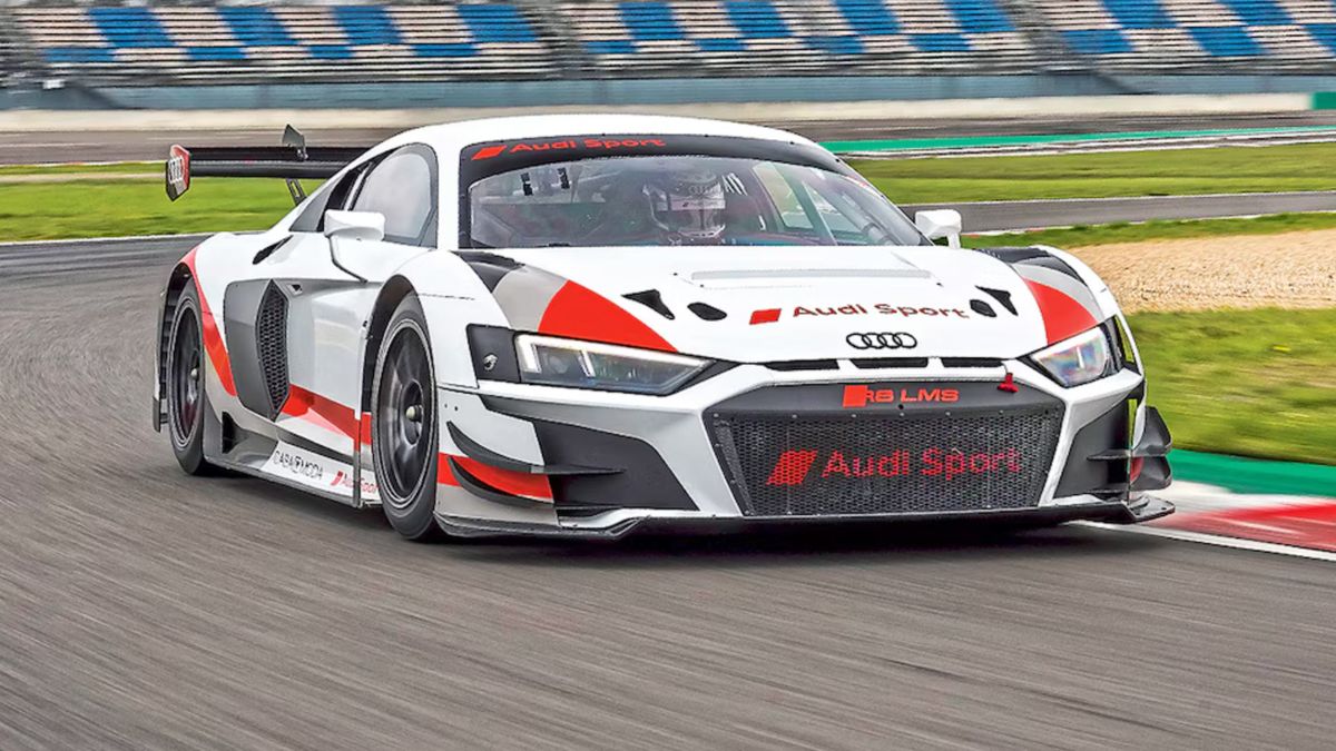 Prueba en circuito del Audi R8 LMS GT3 Evo II: la versión más extrema del Audi R8