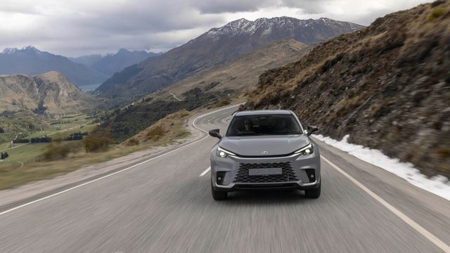 Noticias y artículos sobre el nuevo Lexus LBX y su tecnología avanzada | Autobild.es