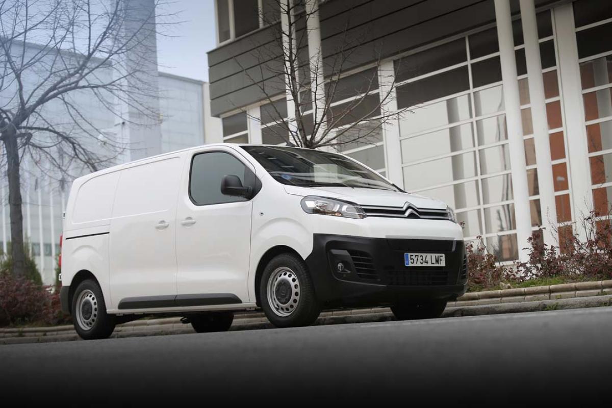 Prueba del Citroën Ë-Jumpy Doble cabina Talla M 136 CV Control ...